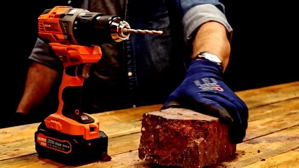 多機能でコンパクト、革新的な電動工具セット『DOER（ドアー）』、プロジェクトの目標に対して1000％達成 - CAMPFIRE (キャンプ ...